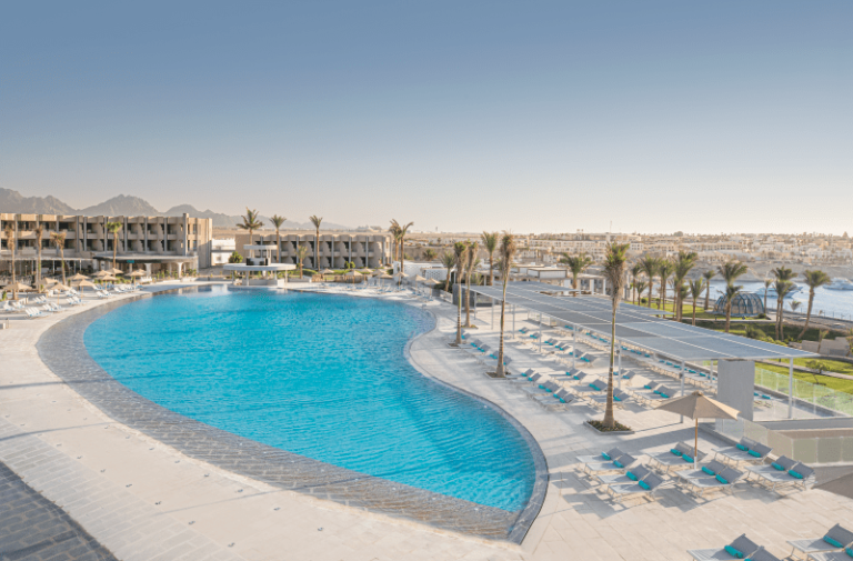 Beachfront Luxury Hotel in Sharm El Sheikh | V Hotels